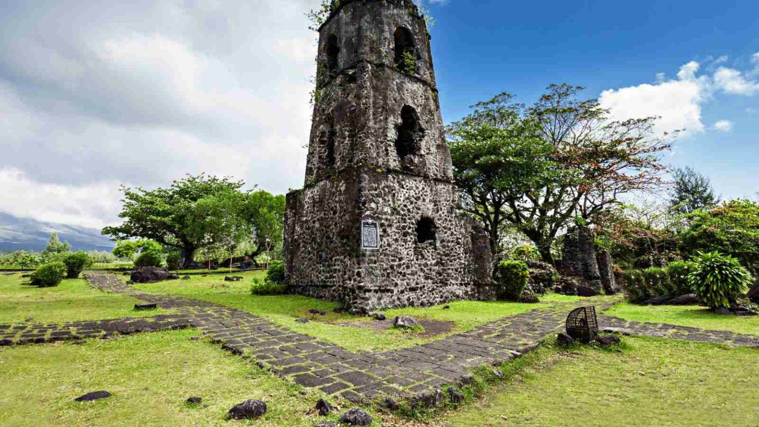 15 Oldest Churches in the Philippines - Truly National Treasures